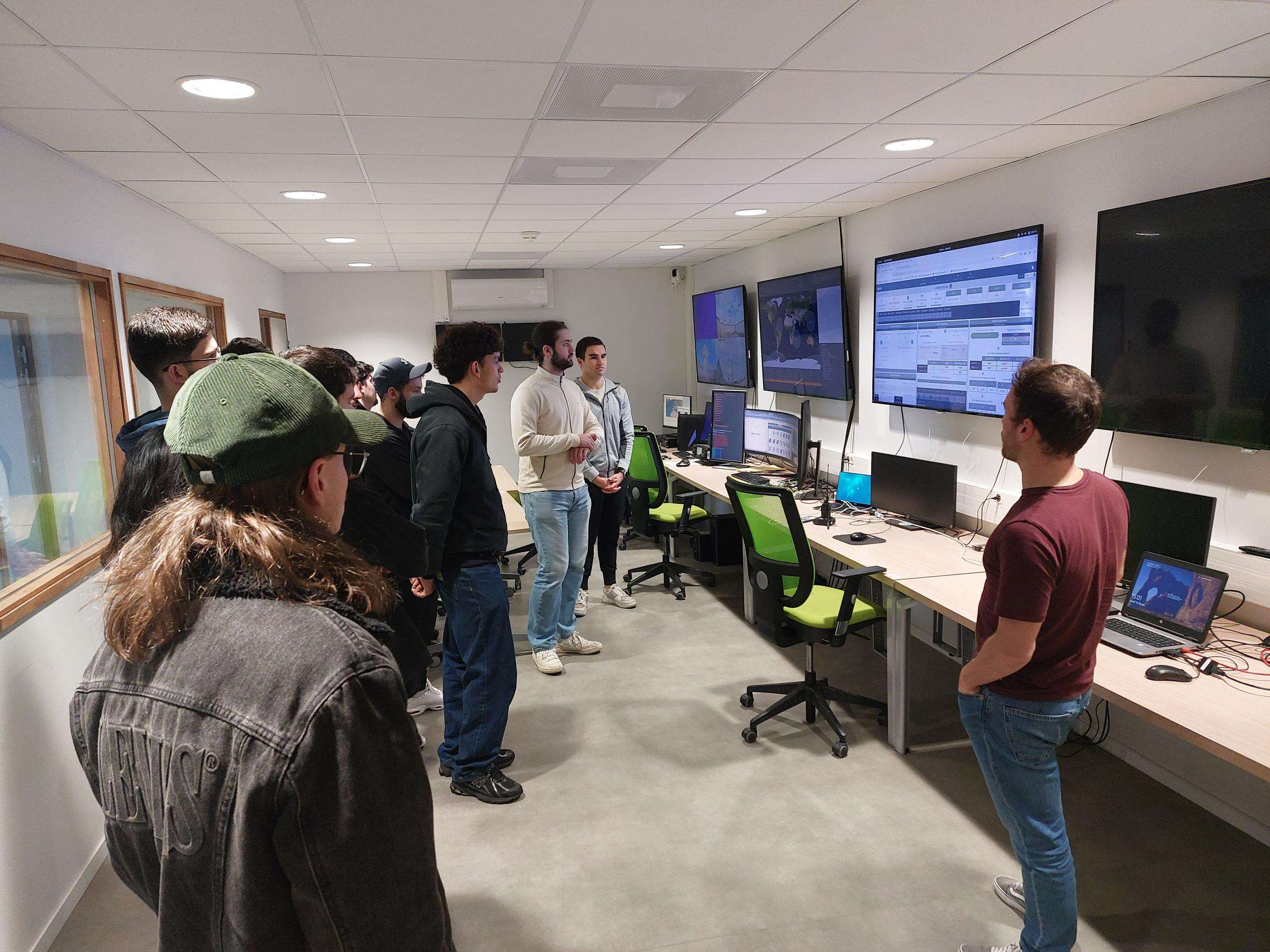 Visite de classes de BTS de l'UIMM Occitanie au CSUM - Fondation Van Allen
